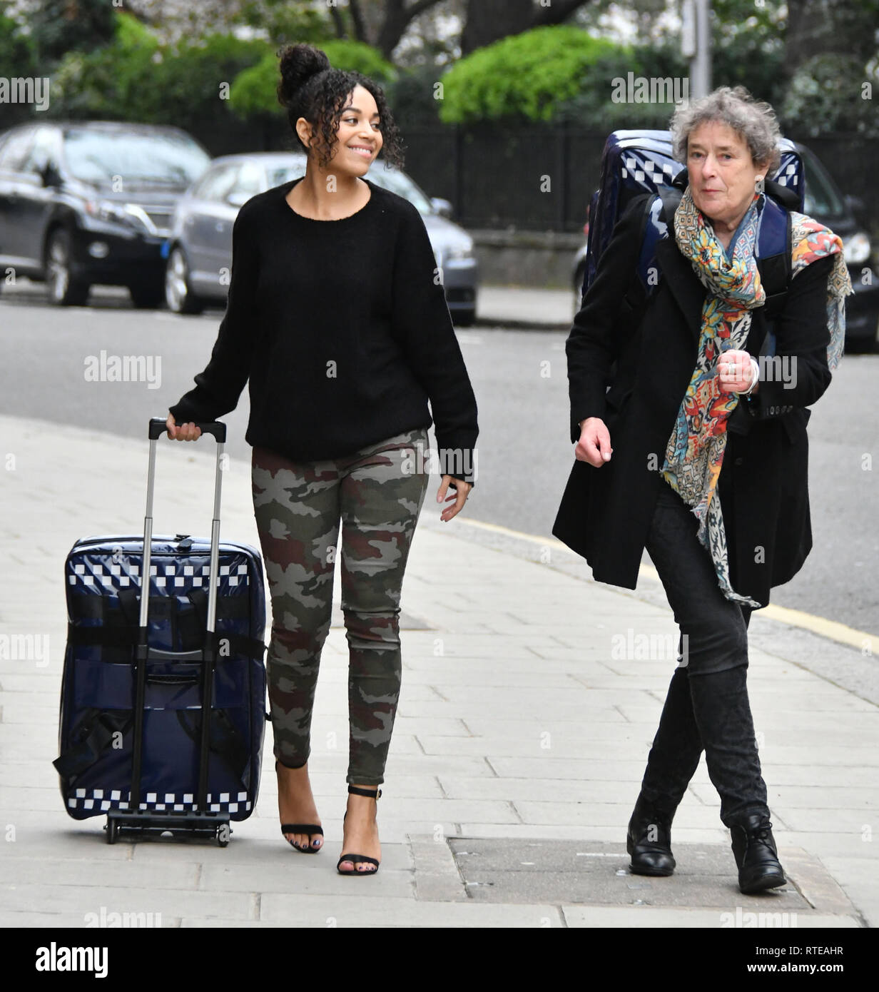 Call the midwife lucille hi-res stock photography and images - Alamy