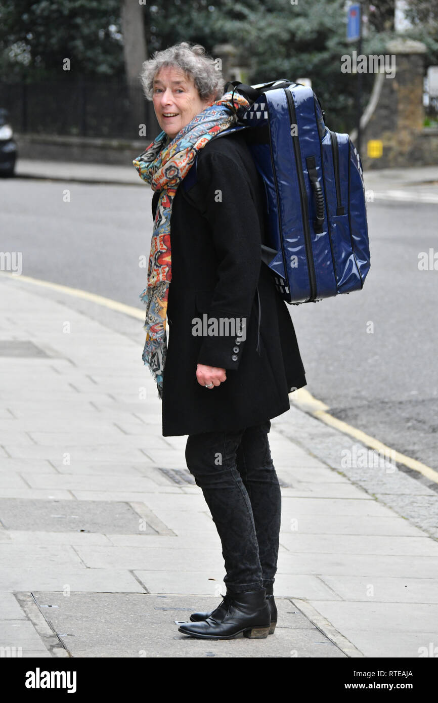 Call the midwife lucille hi-res stock photography and images - Alamy