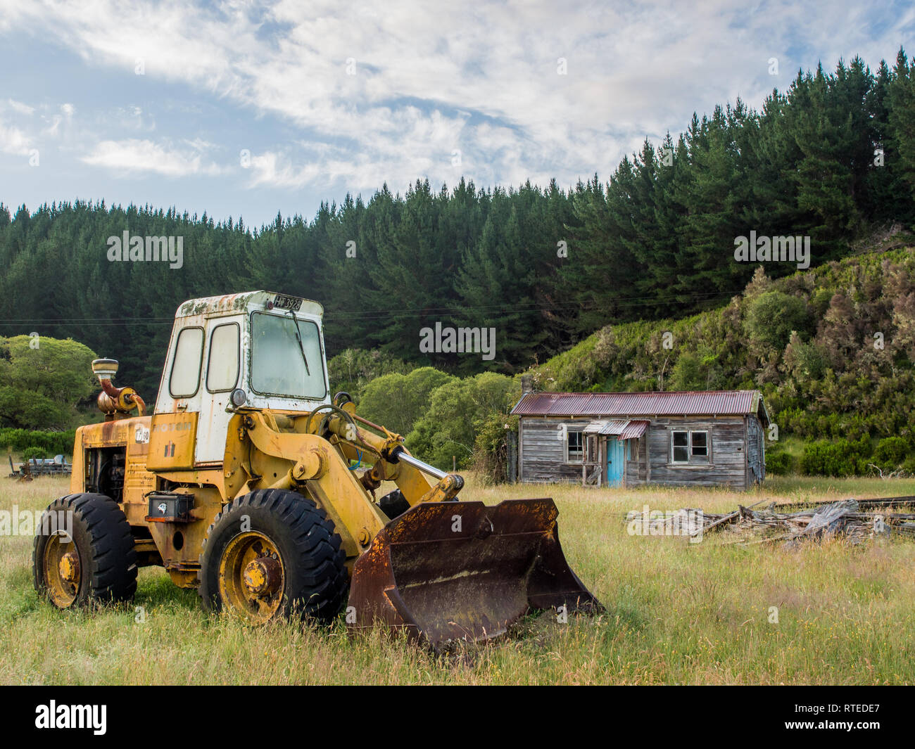 Payloader hi-res stock photography and images - Alamy