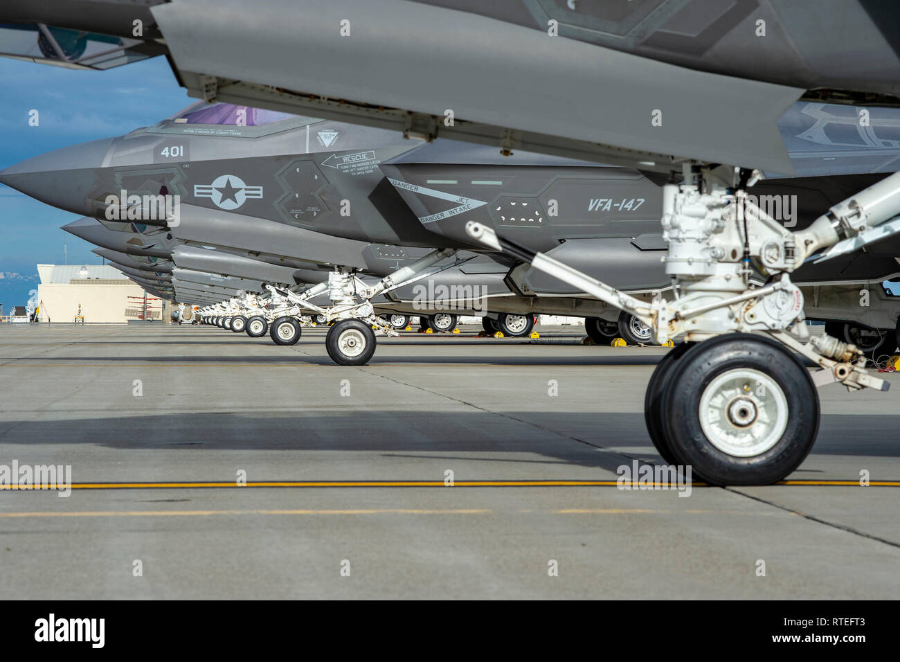 Naval air station lemoore hi-res stock photography and images - Alamy