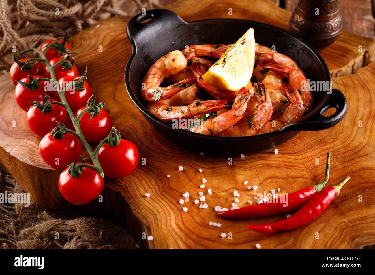 Fried large shrimp in tomato sauce with olive oil, garlic, cilantro and ...