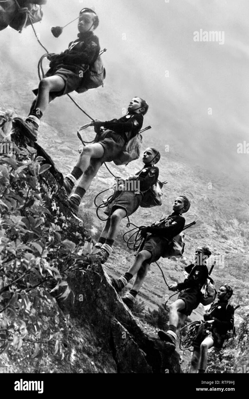 Opera nazionale balilla hi-res stock photography and images - Alamy