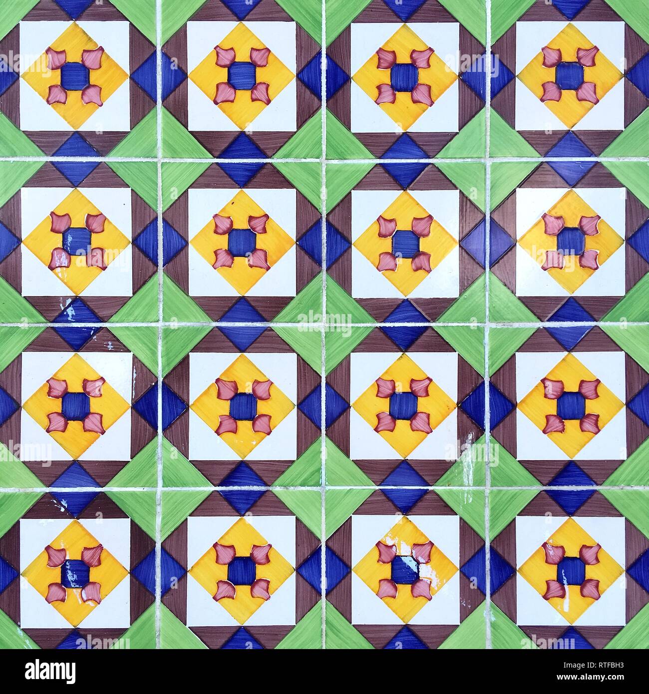 Tile pattern lisbon hi-res stock photography and images - Alamy