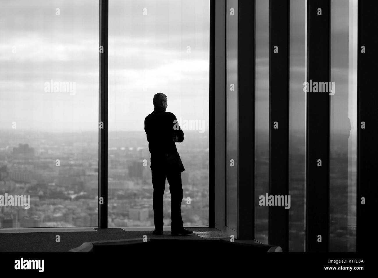 Man pondering hi-res stock photography and images - Alamy