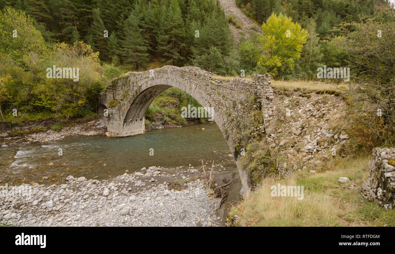 French river bridge hi-res stock photography and images - Alamy