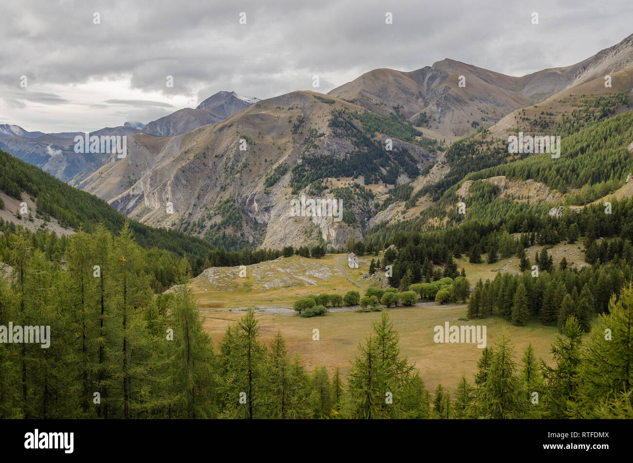 Lake dallos hi-res stock photography and images - Alamy