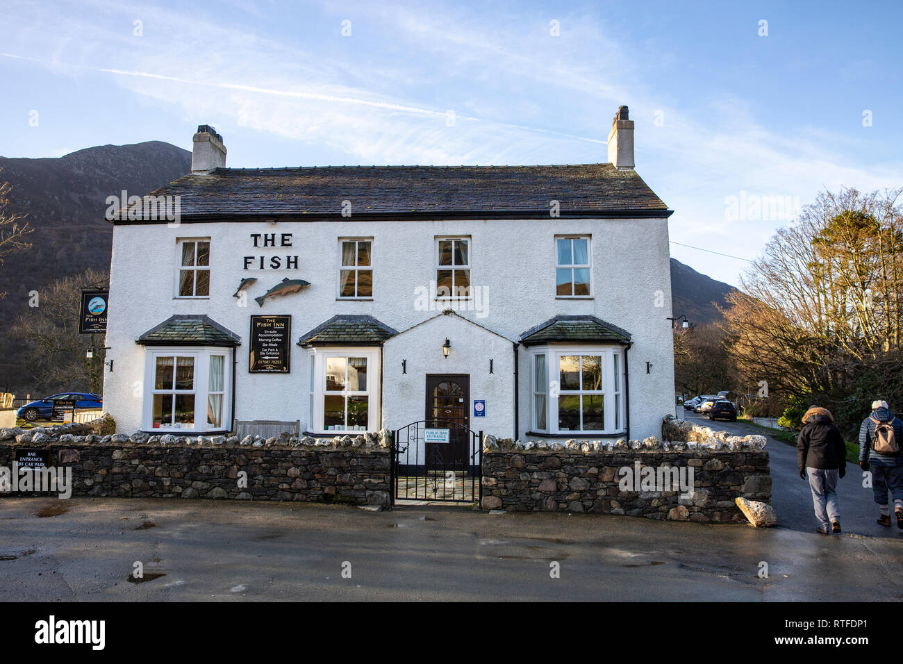 The Fish Inn pub and restaurant at Lake Buttermere, Lake District ...
