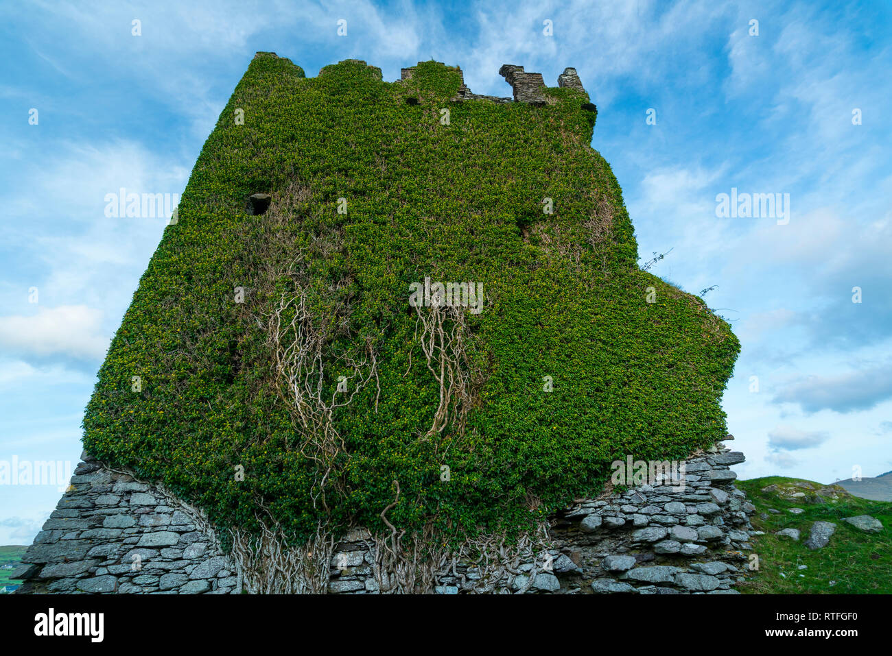 Ballycarbery Castle, Caherciveen, Ring of Kerry, County Kerry, Ireland ...