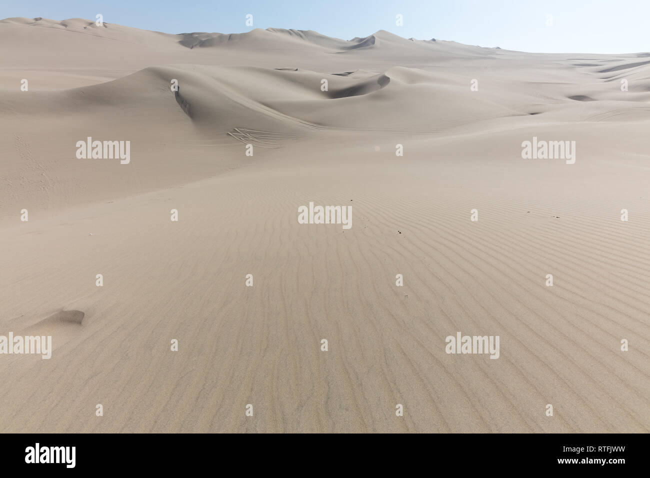 he Huacachina Oasis, desert sand dunes near the city of Ica, Peru Stock ...
