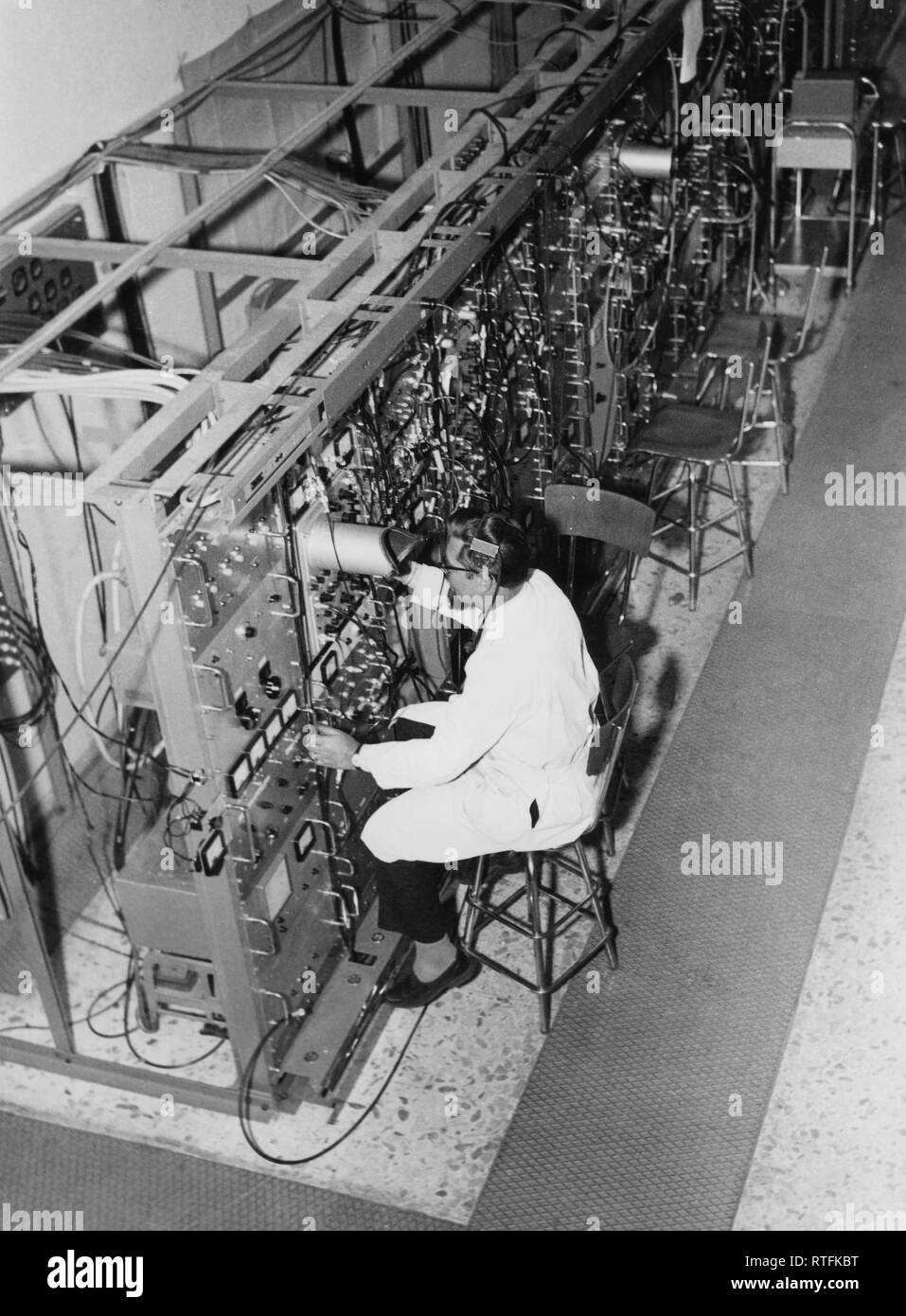 Nuclear Plant Control Room High Resolution Stock Photography and Images ...