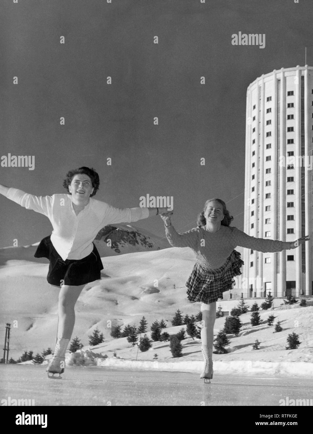 ice skating, 1950-60 Stock Photo - Alamy