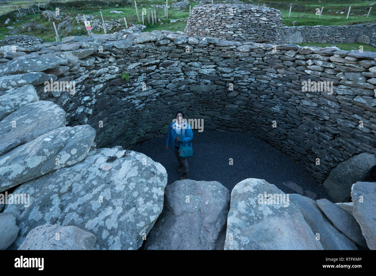 Caher Conor, Fahan Beehive Huts, Mount Eagle, Slea Head Drive, Dingle ...