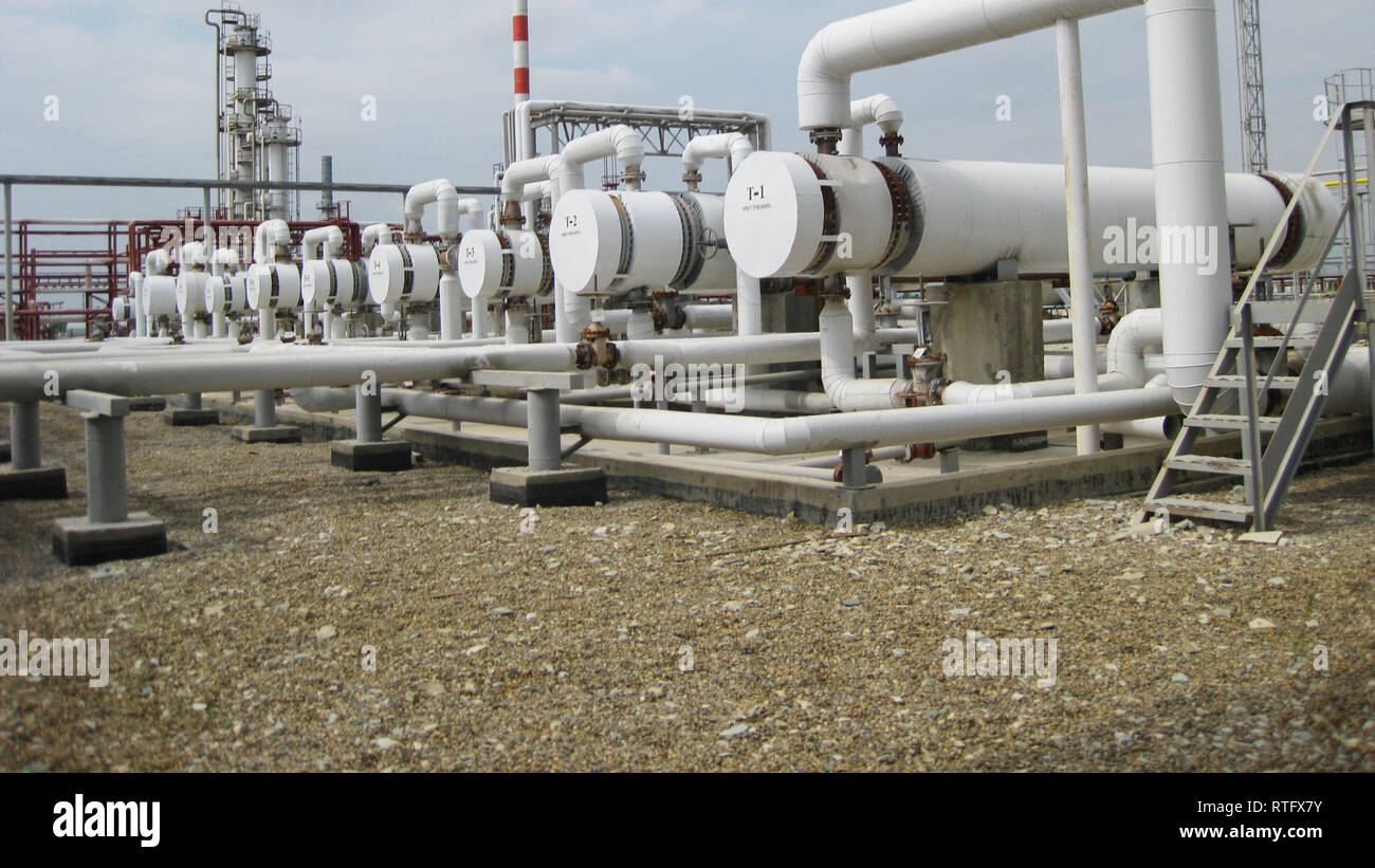 Oil refinery. Equipment for primary oil refining Stock Photo - Alamy