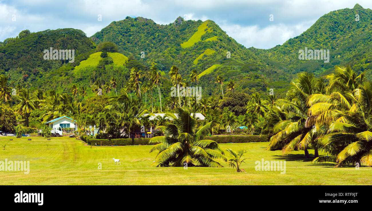 Famous mountain cook islands hi-res stock photography and images - Alamy