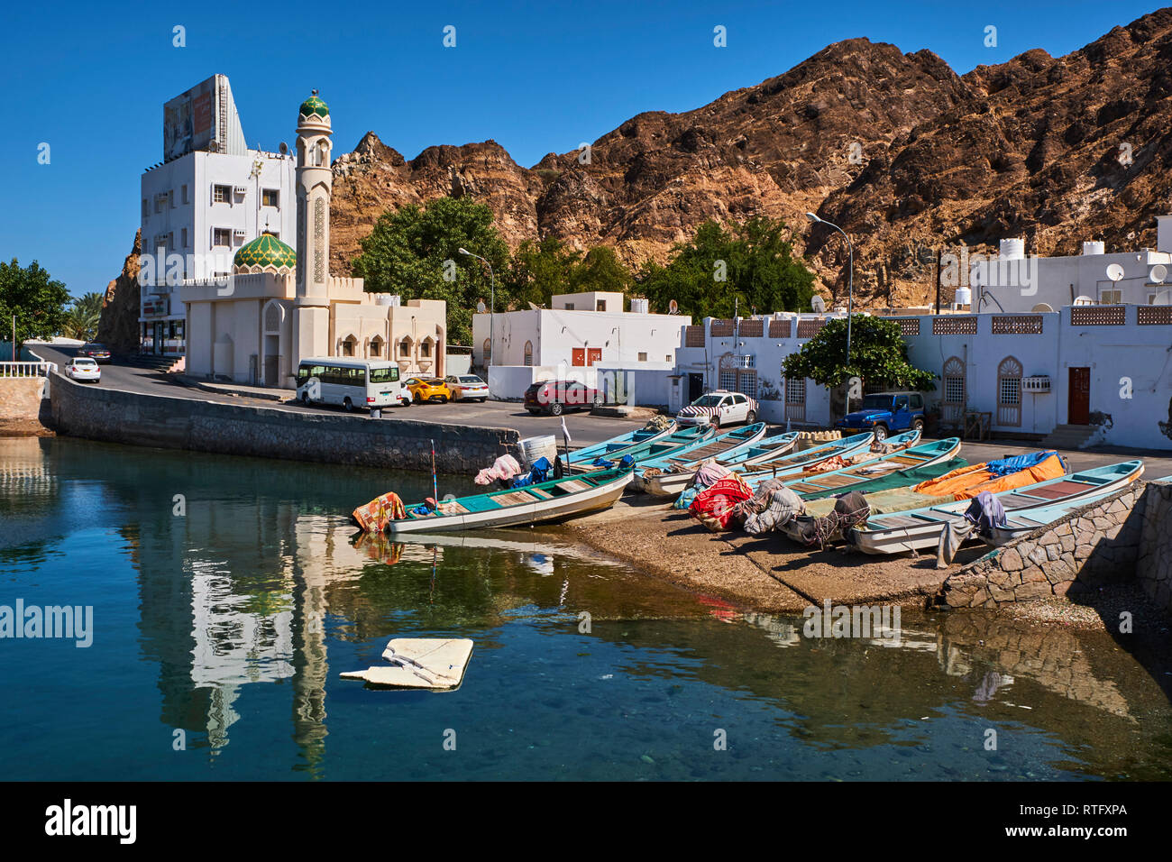 Muttrah corniche muscat oman hi-res stock photography and images - Alamy