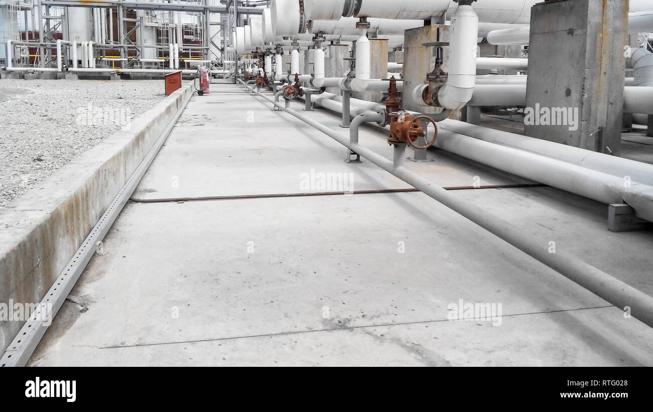 Oil refinery. Equipment for primary oil refining Stock Photo - Alamy