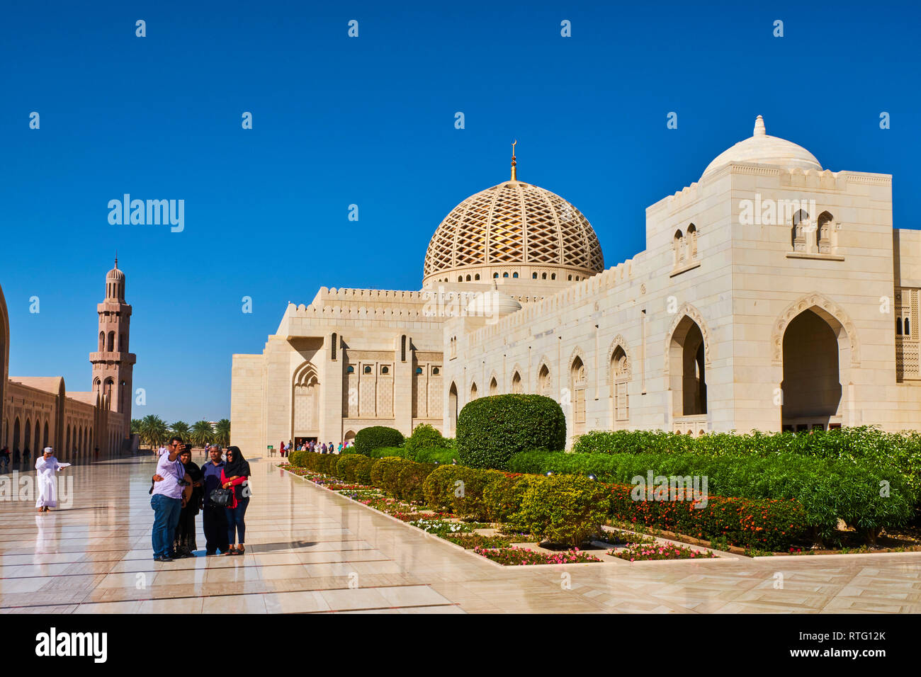 Sultant of Oman, Muscat, Sultan Qaboos Grand Mosque Stock Photo - Alamy