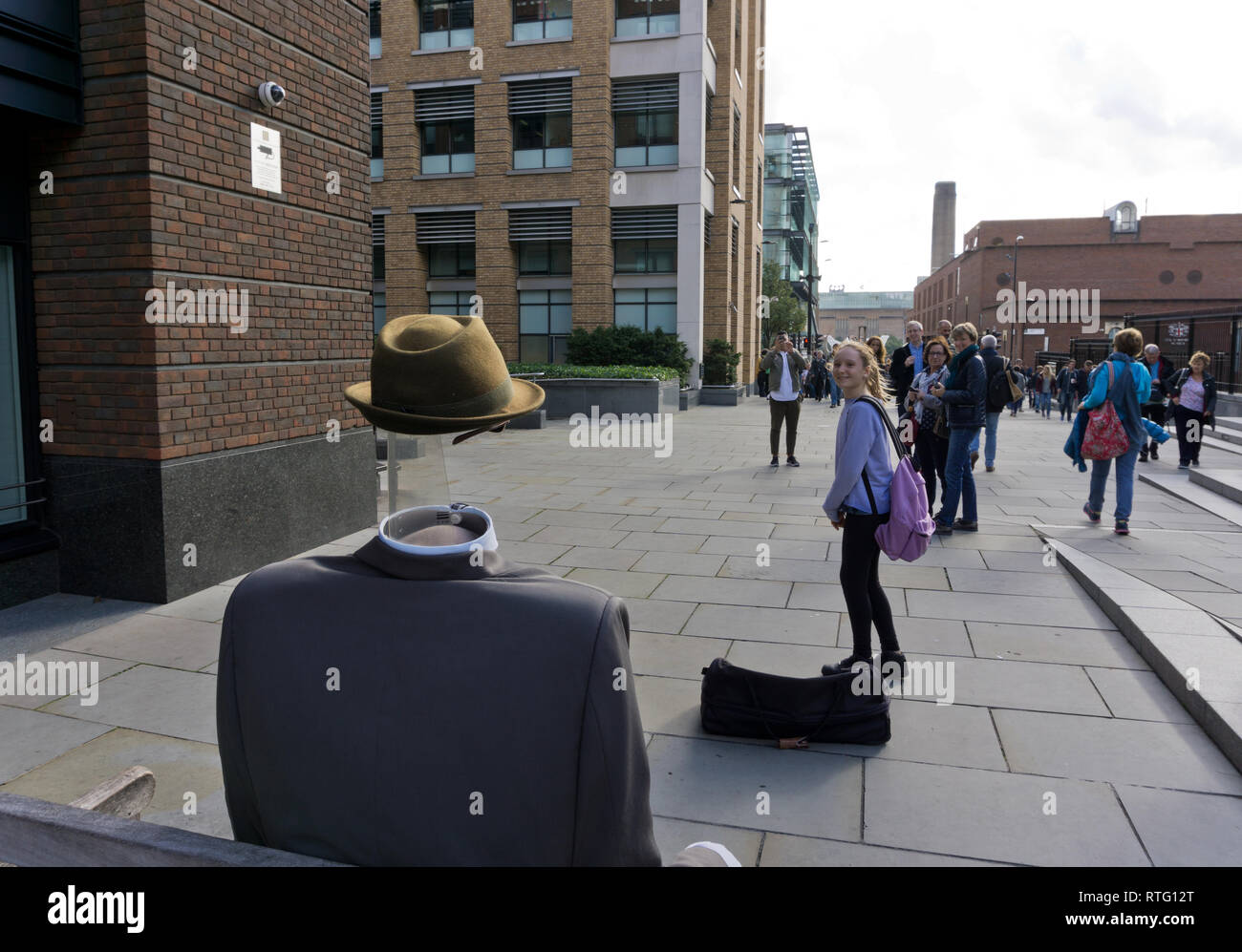 Street entertainer dressed as the Invisible Man, London, England, UK ...