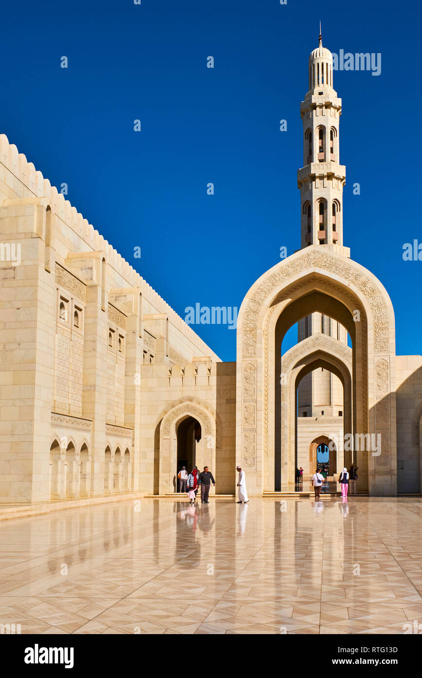 Sultant of Oman, Muscat, Sultan Qaboos Grand Mosque Stock Photo - Alamy