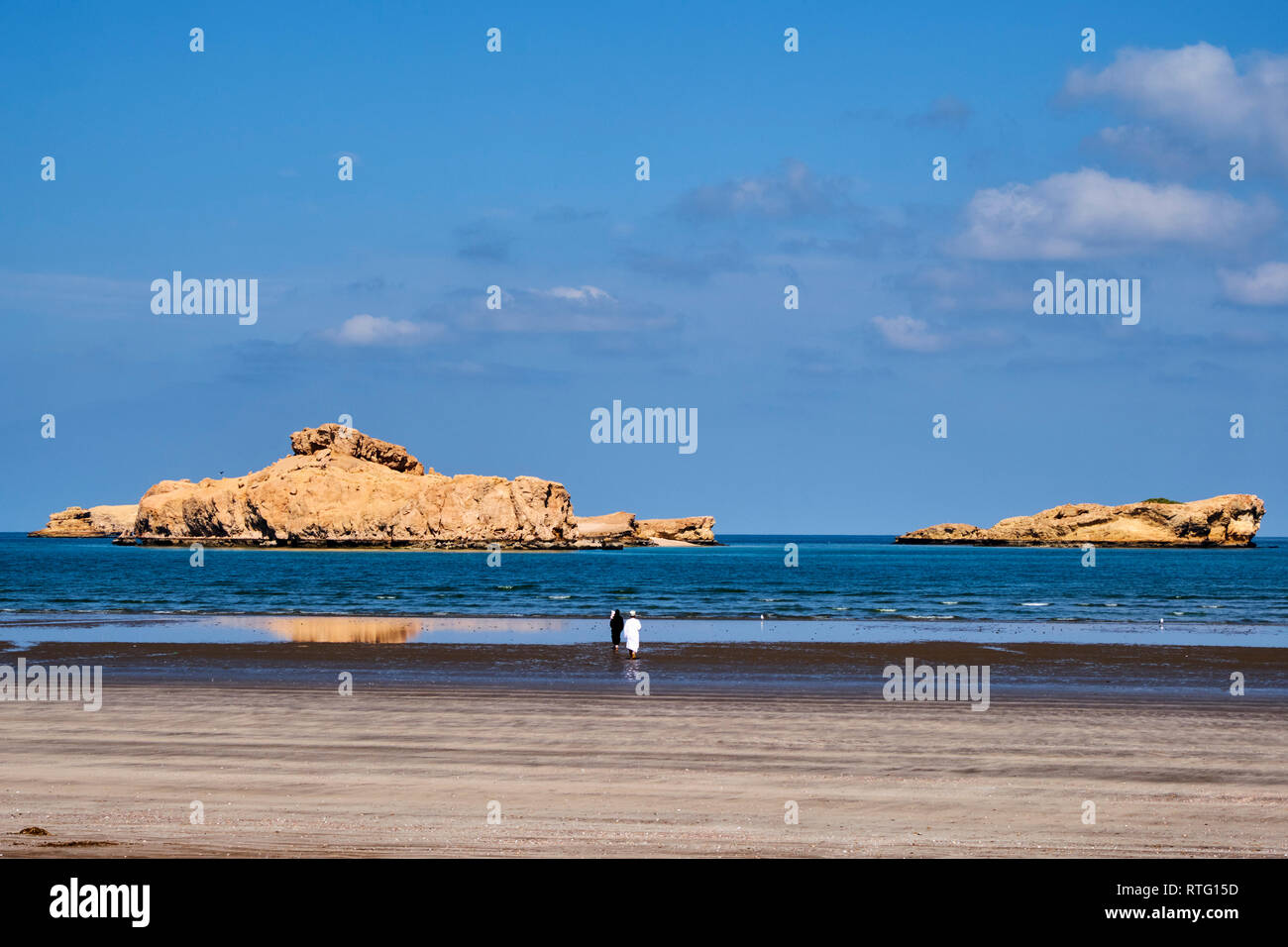 Sultanat of Oman, governorate of Al-Batina, Suwadi al Batha beach Stock ...
