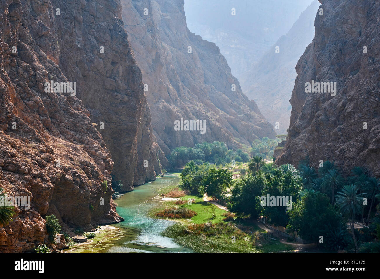 Sultanat of Oman, governorate of Ash Sharqiyah, Wadi ash Shab Stock ...