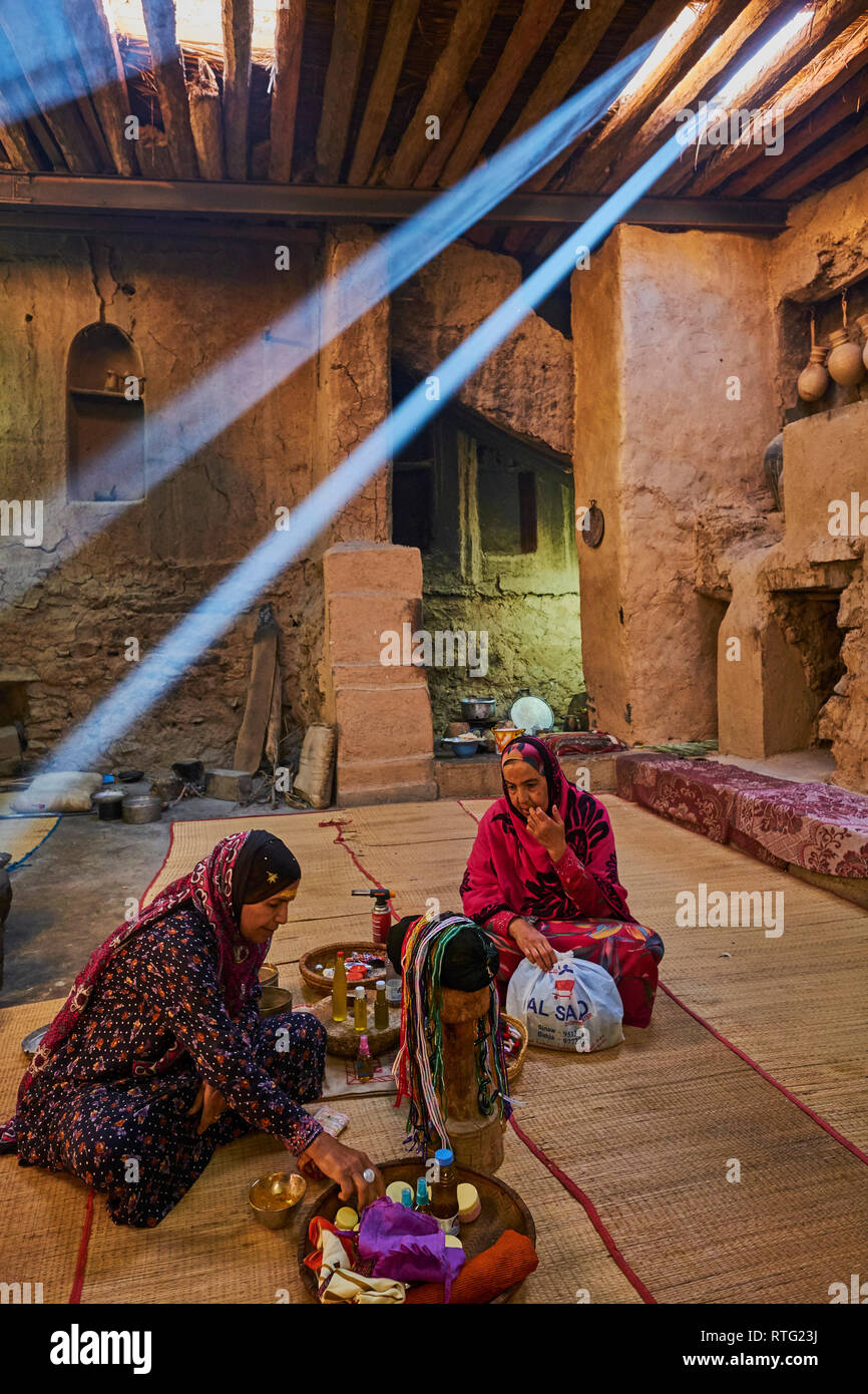 Al Safah High Resolution Stock Photography and Images - Alamy