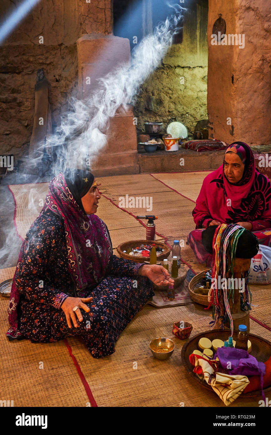 Sultanate of Oman, Ad-Dakhiliyah Region, village of Al Hamra, Bait Al ...