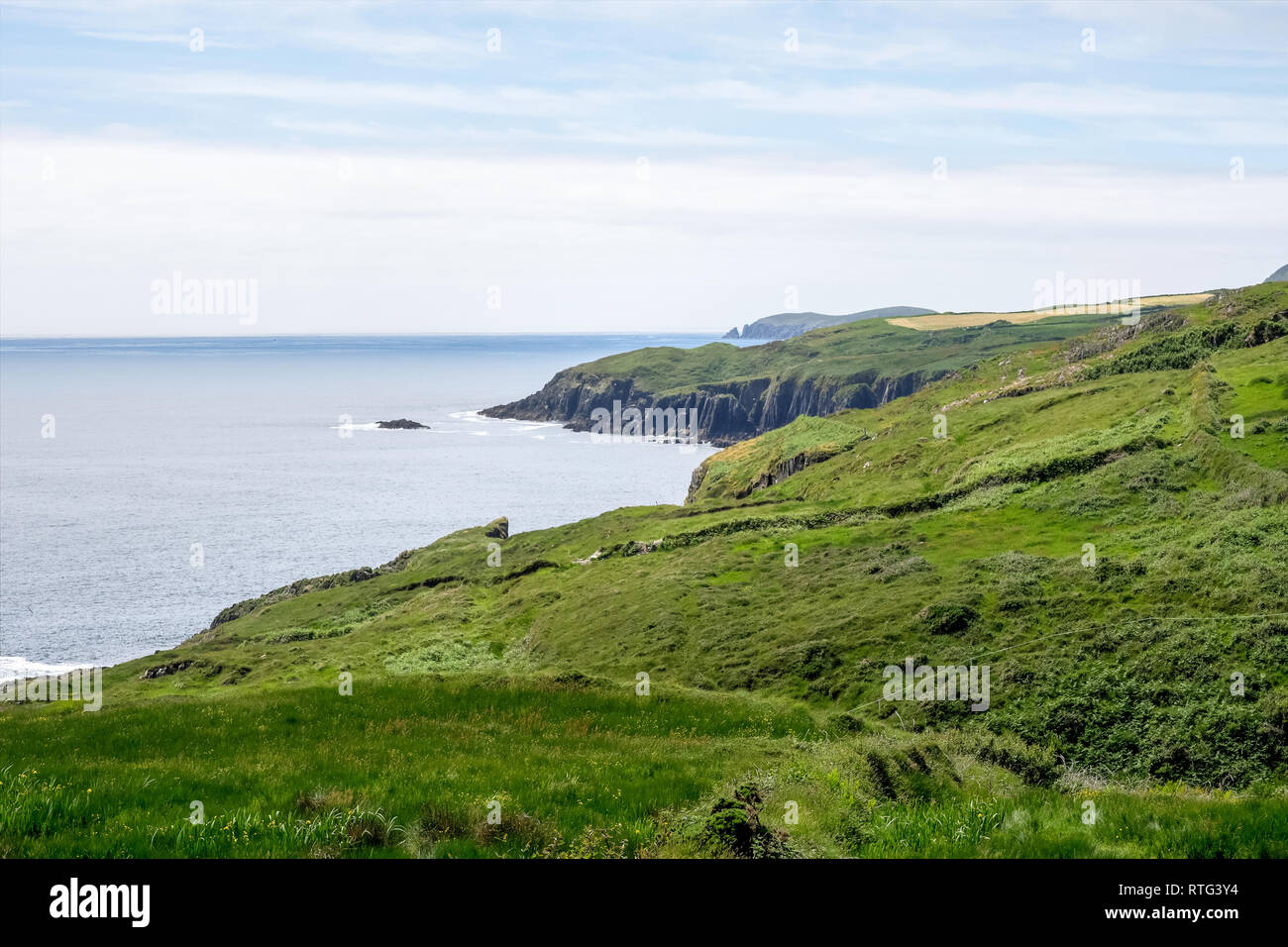 Landscape view in West Kerry, Beara peninsula, popular holiday home ...