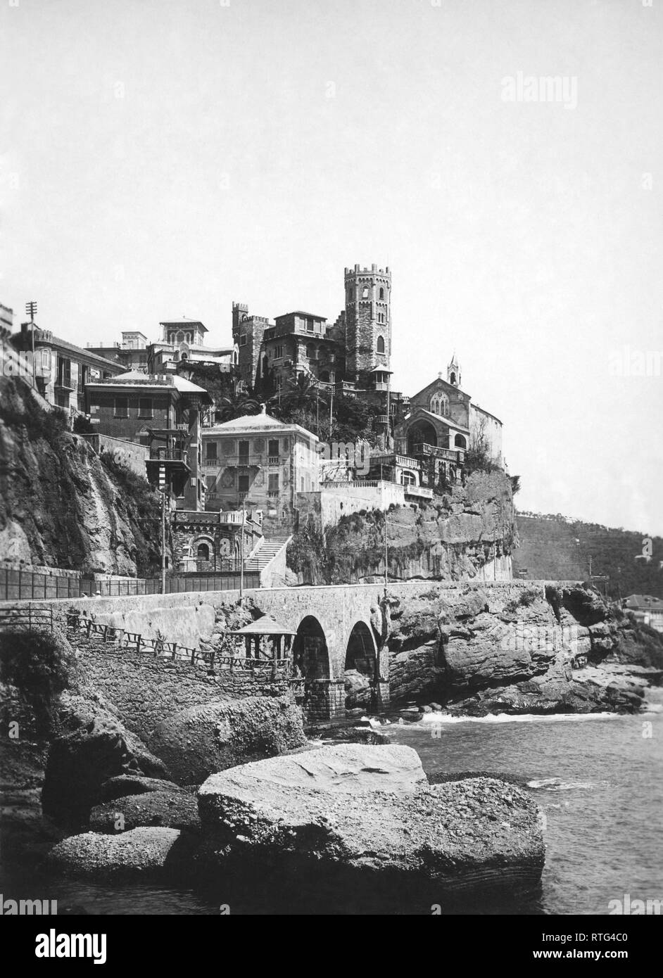villas, crocetta, celle ligure, liguria, italy 1920 Stock Photo - Alamy