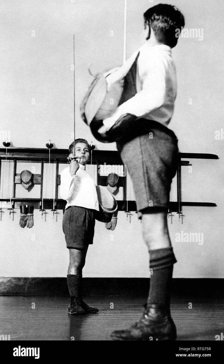 Opera nazionale balilla hi-res stock photography and images - Alamy