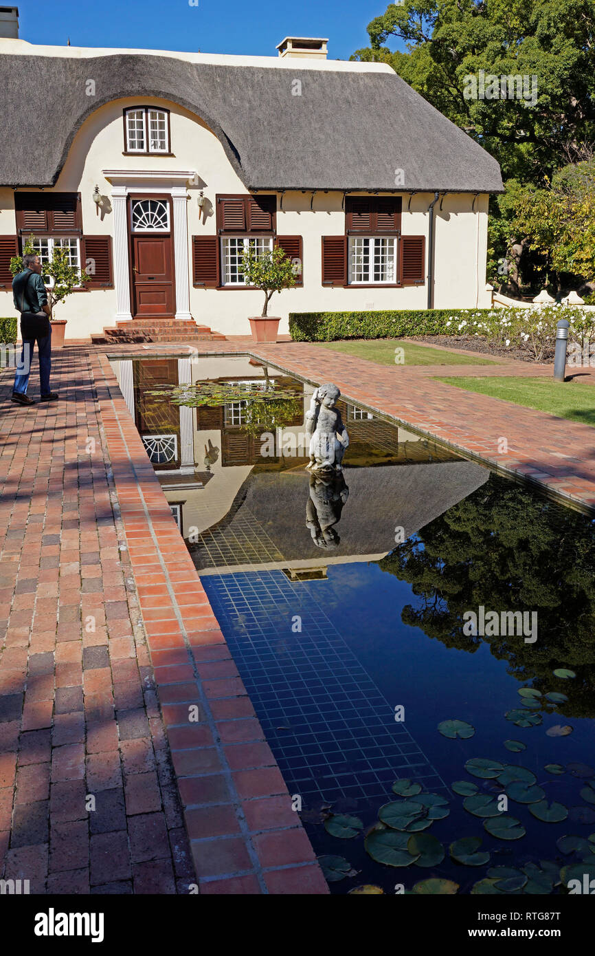 Thatched Homestead at the Vergelegen Estate in Somerset West, South ...