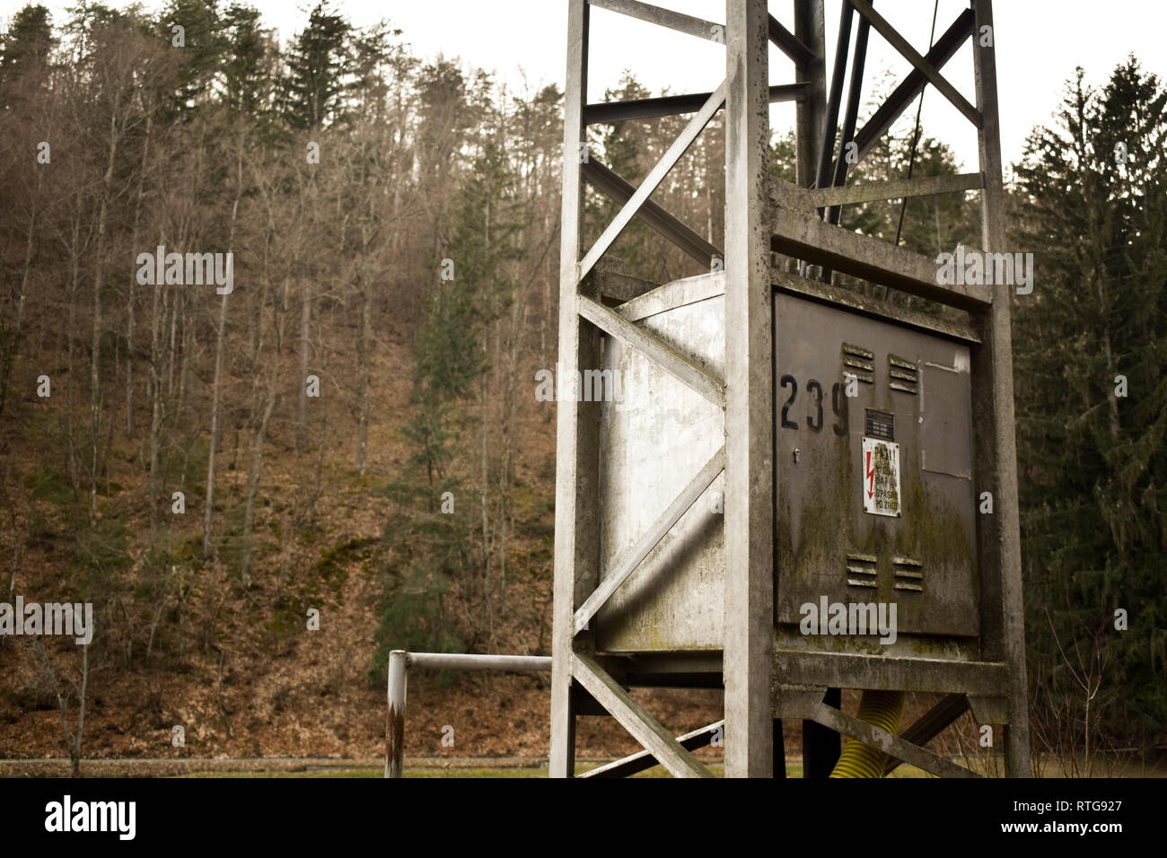 Powerline utility hi-res stock photography and images - Alamy