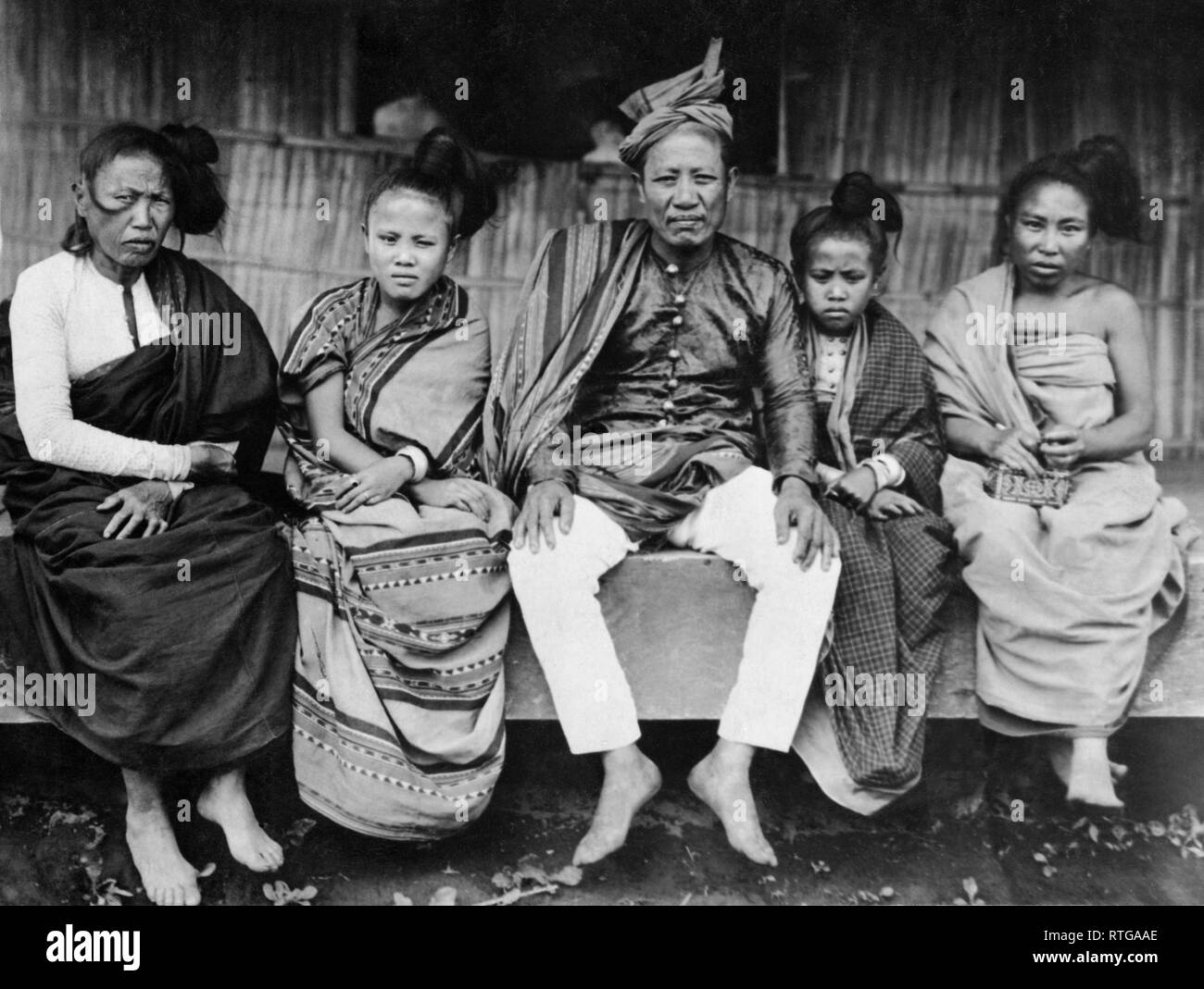 asia, philippines, family portrait, 1920-30 Stock Photo - Alamy