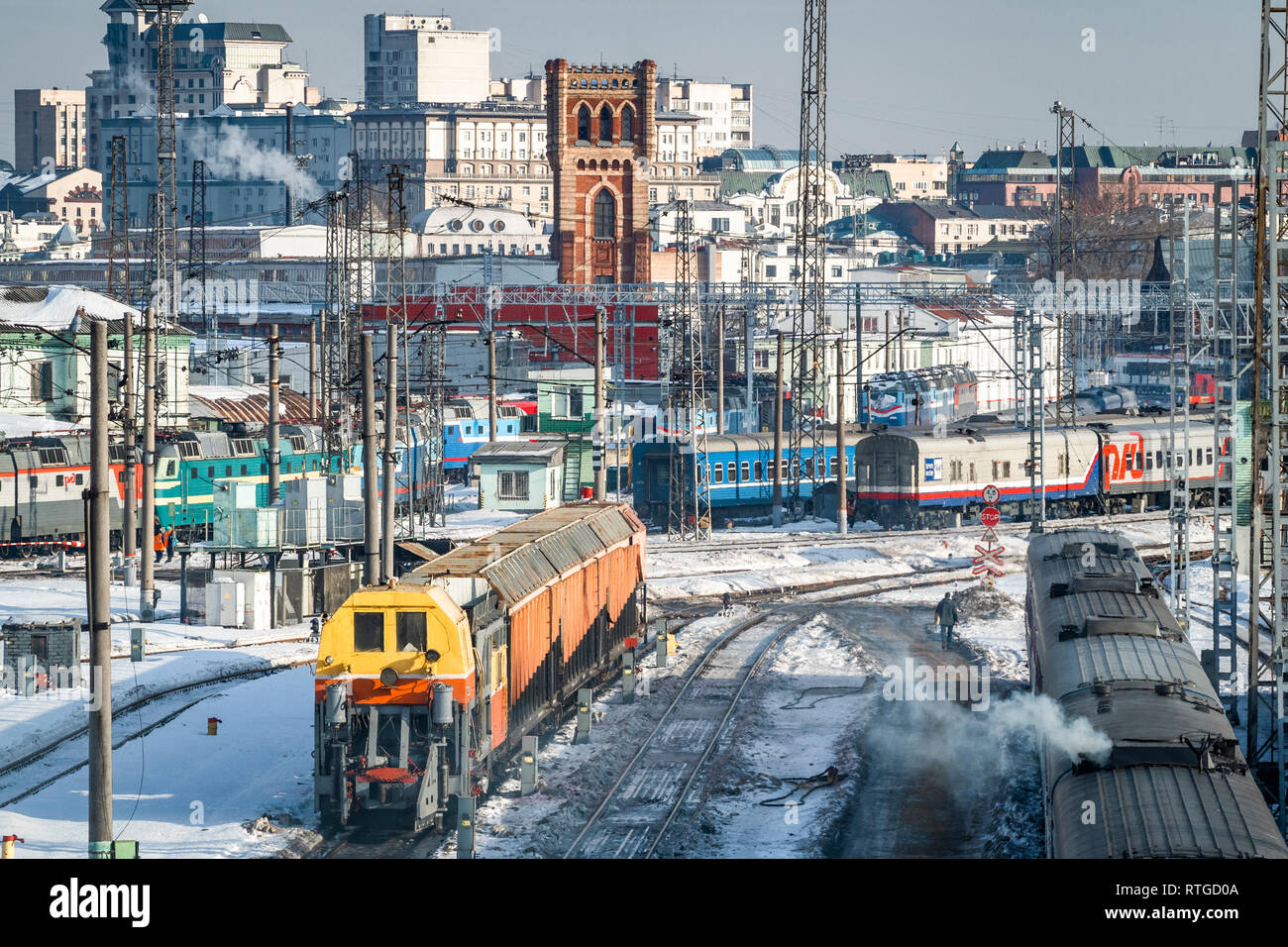 Russia, Moscow. Railway lines Stock Photo - Alamy