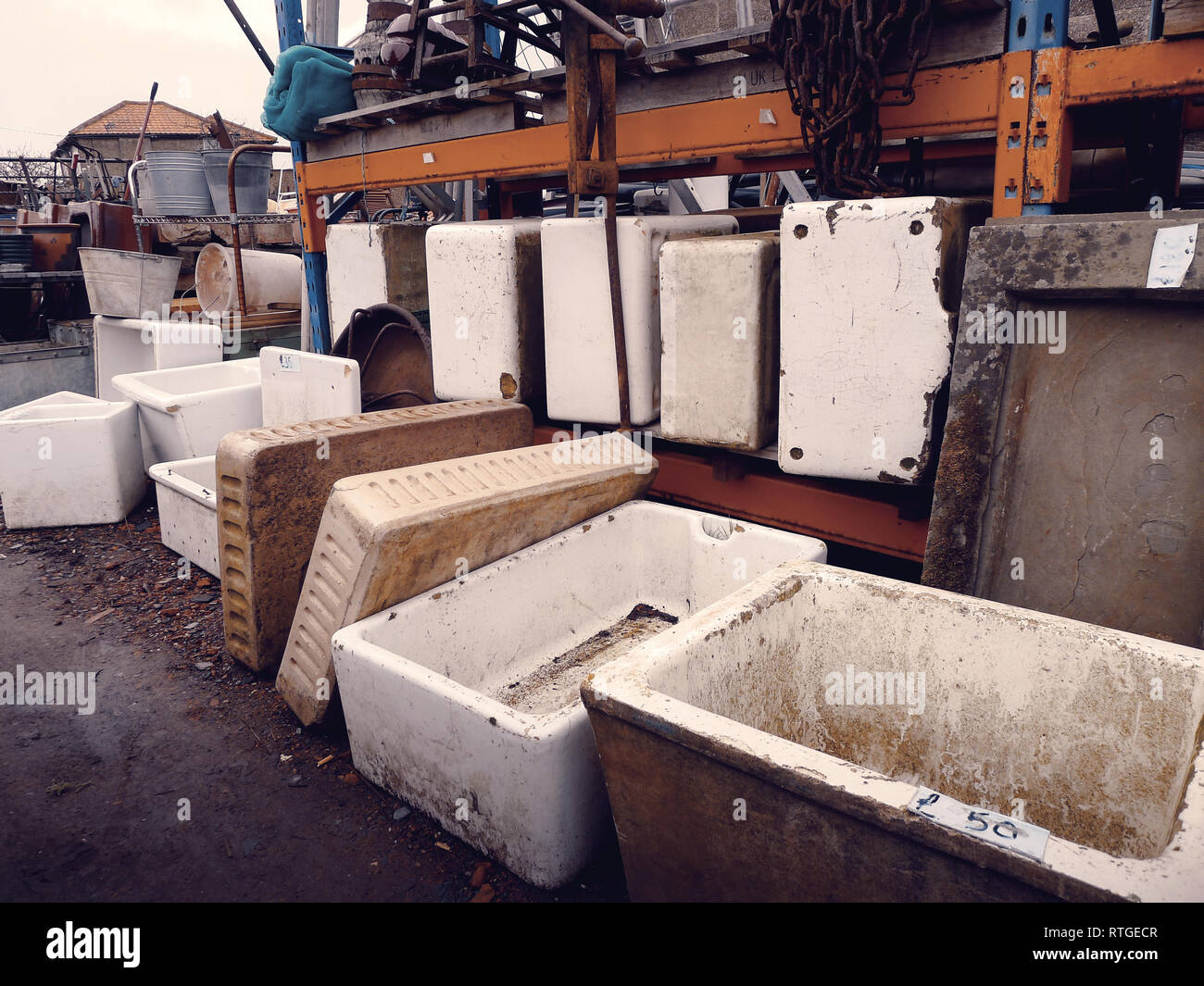Salvage yard sinks hi-res stock photography and images - Alamy