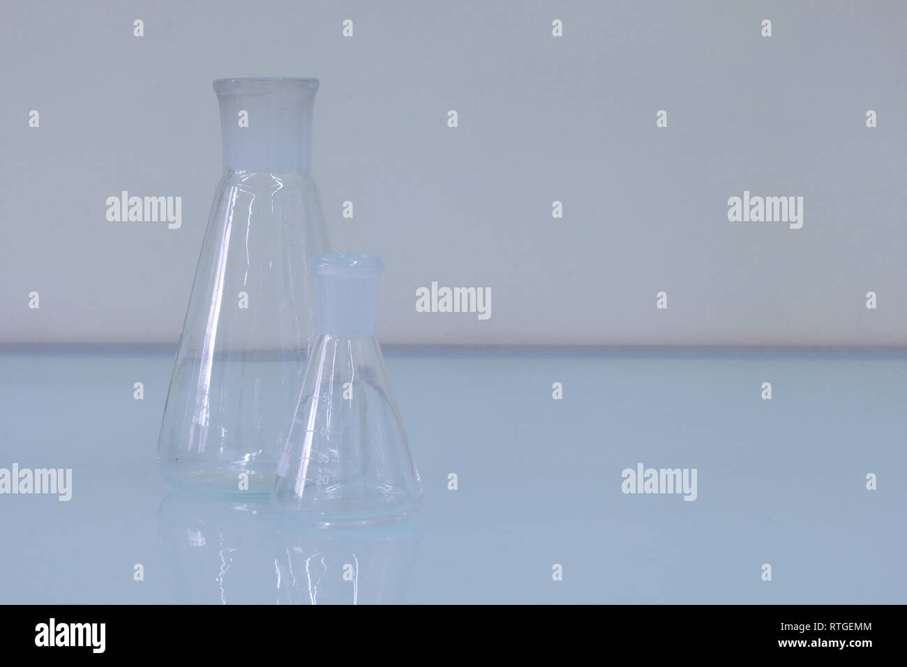 Laboratory glassware flasks beaker isolated hi-res stock photography ...
