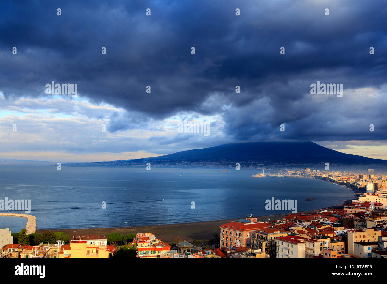 Castellammare di stabia hi-res stock photography and images - Alamy