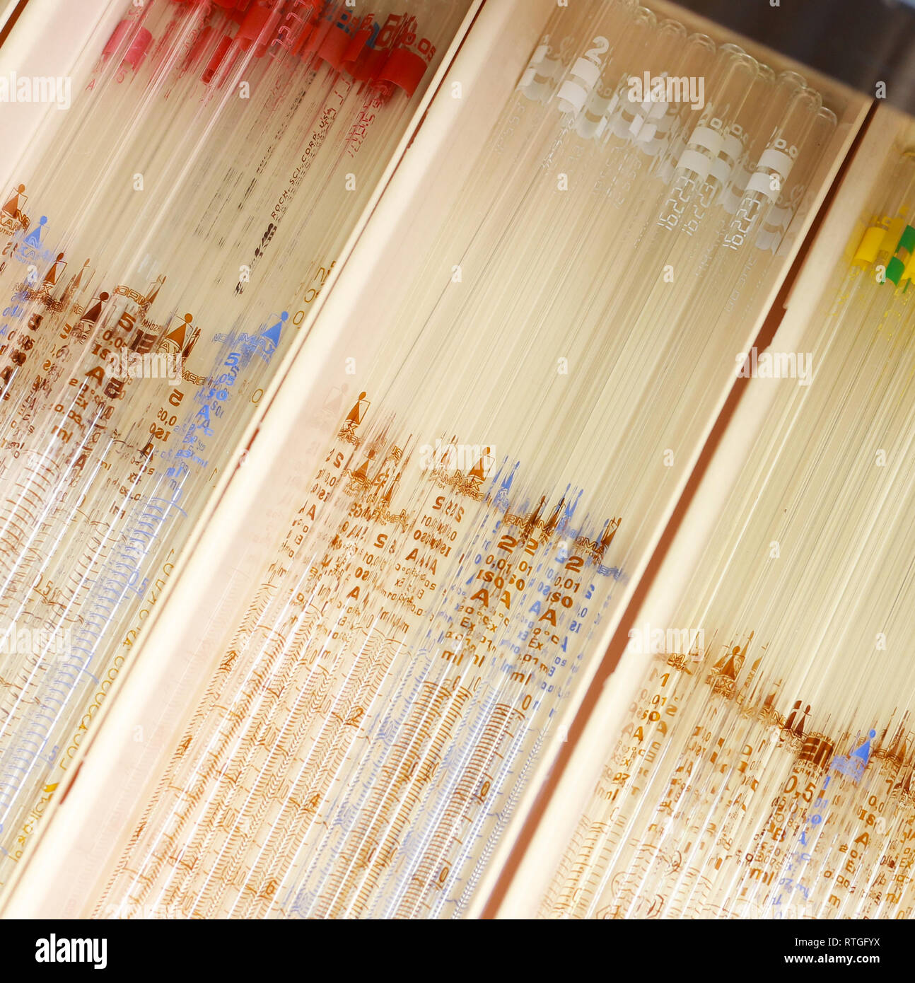 Chemical probes hi-res stock photography and images - Alamy