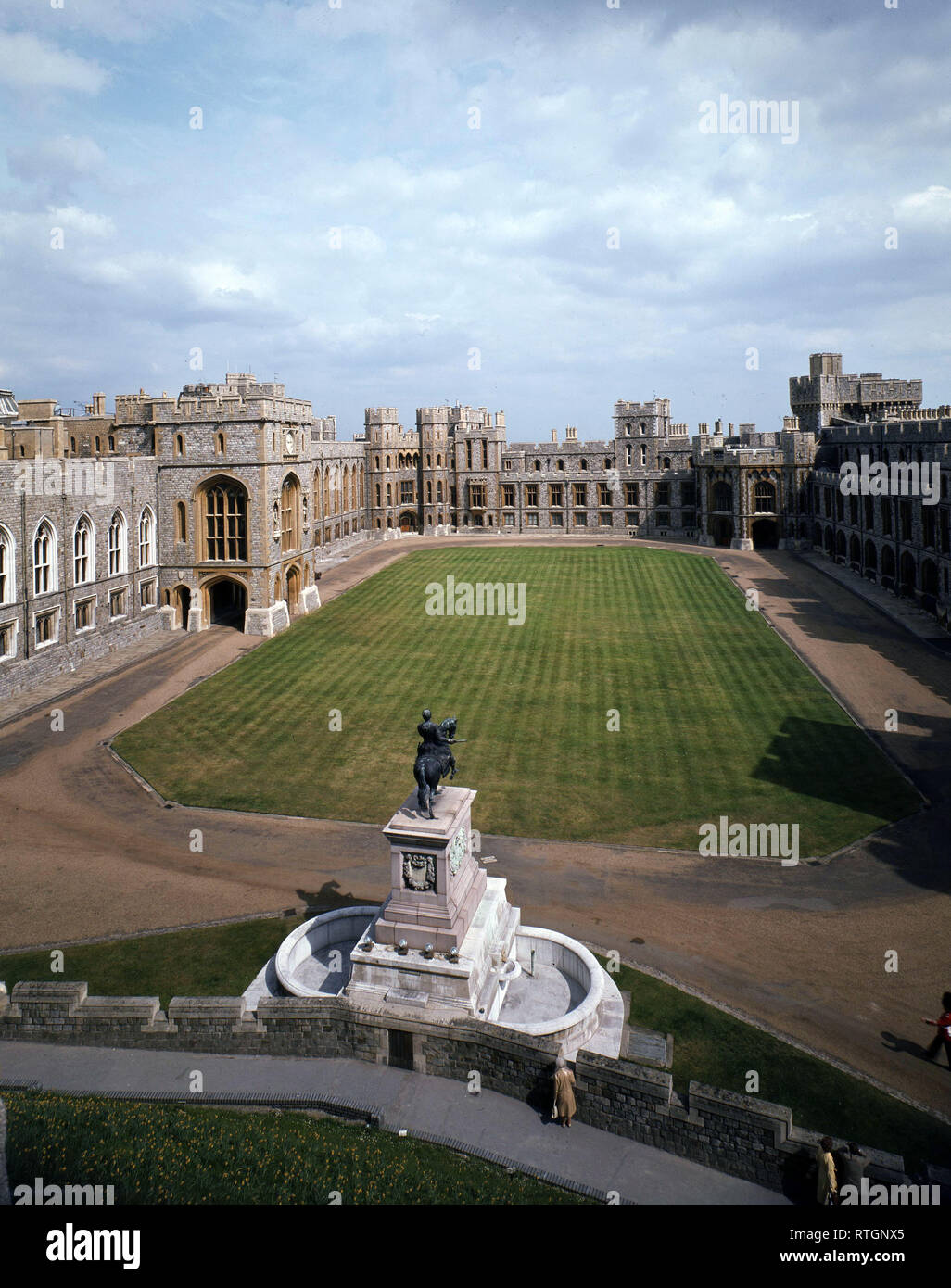 The Queen's private quarters at Windsor Castle. The entrance to her ...