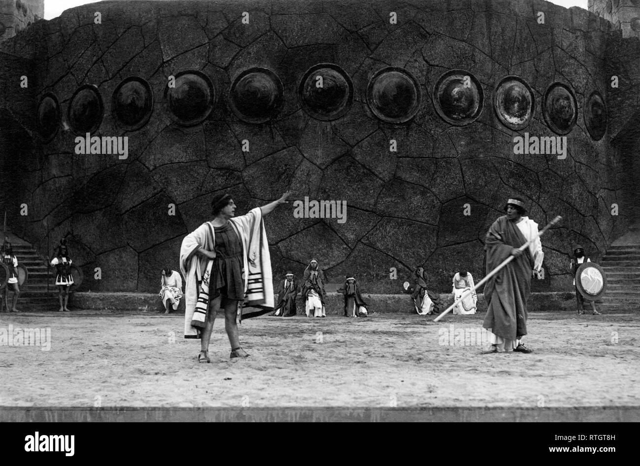 Antigone Greek High Resolution Stock Photography and Images - Alamy