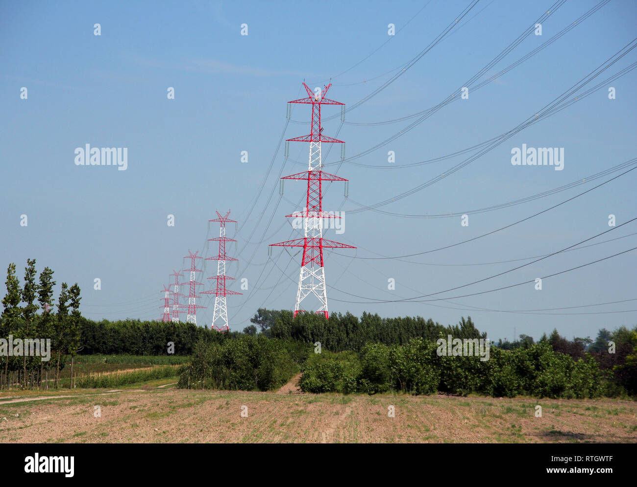 Resistors in line hi-res stock photography and images - Alamy