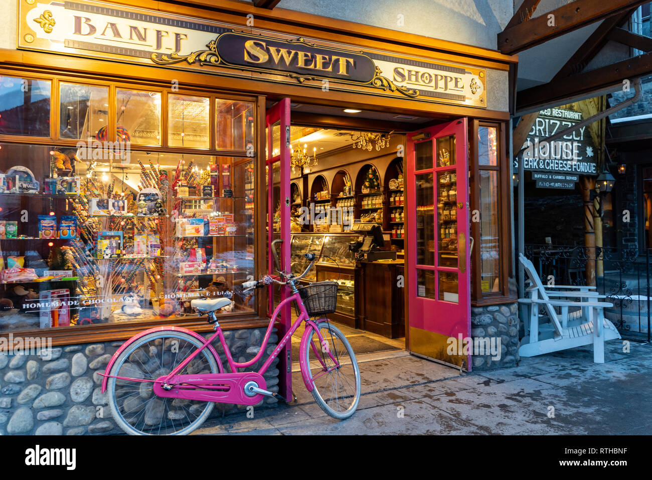 Banff sweet shop hi-res stock photography and images - Alamy