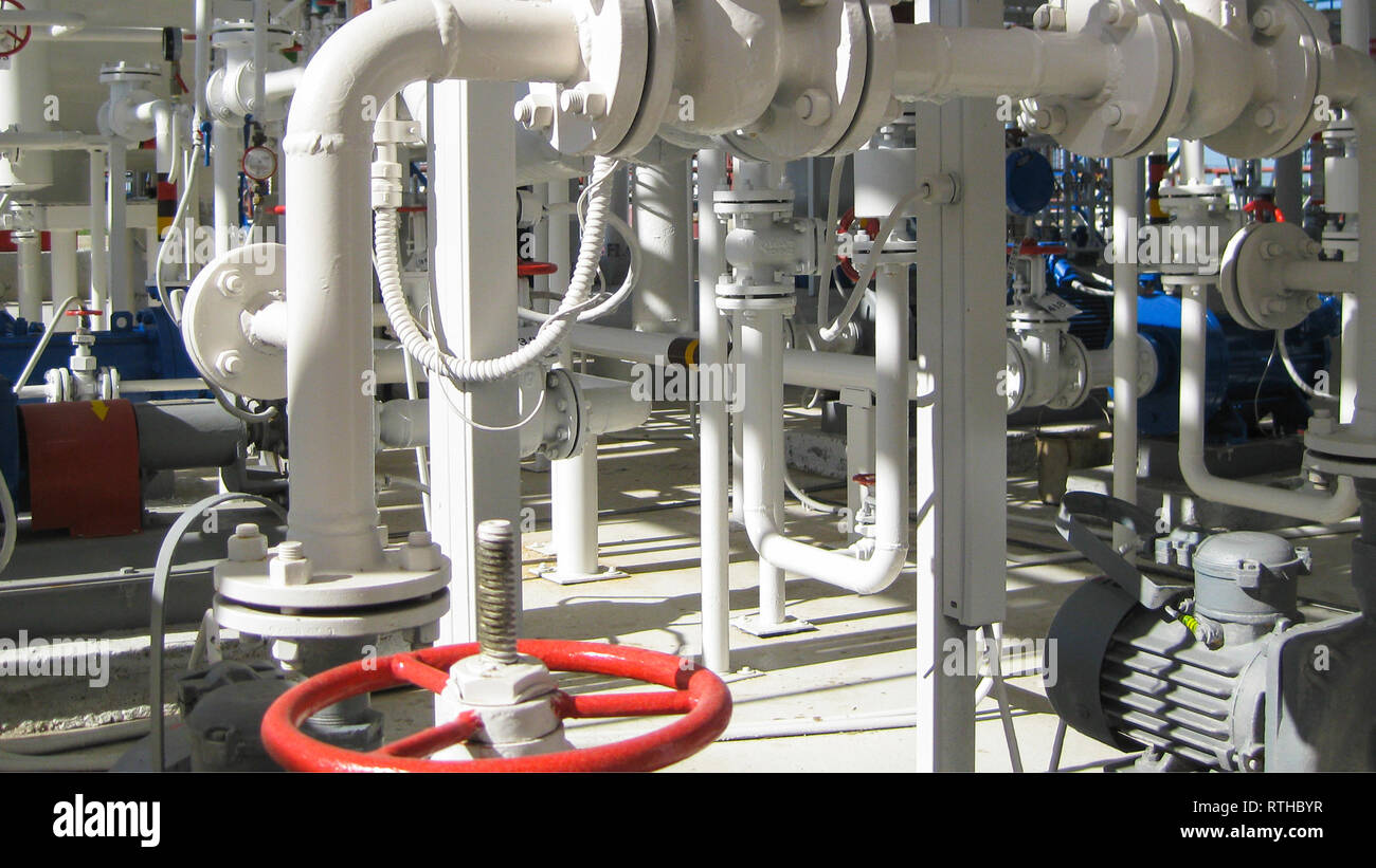 Oil refinery. Equipment for primary oil refining Stock Photo - Alamy