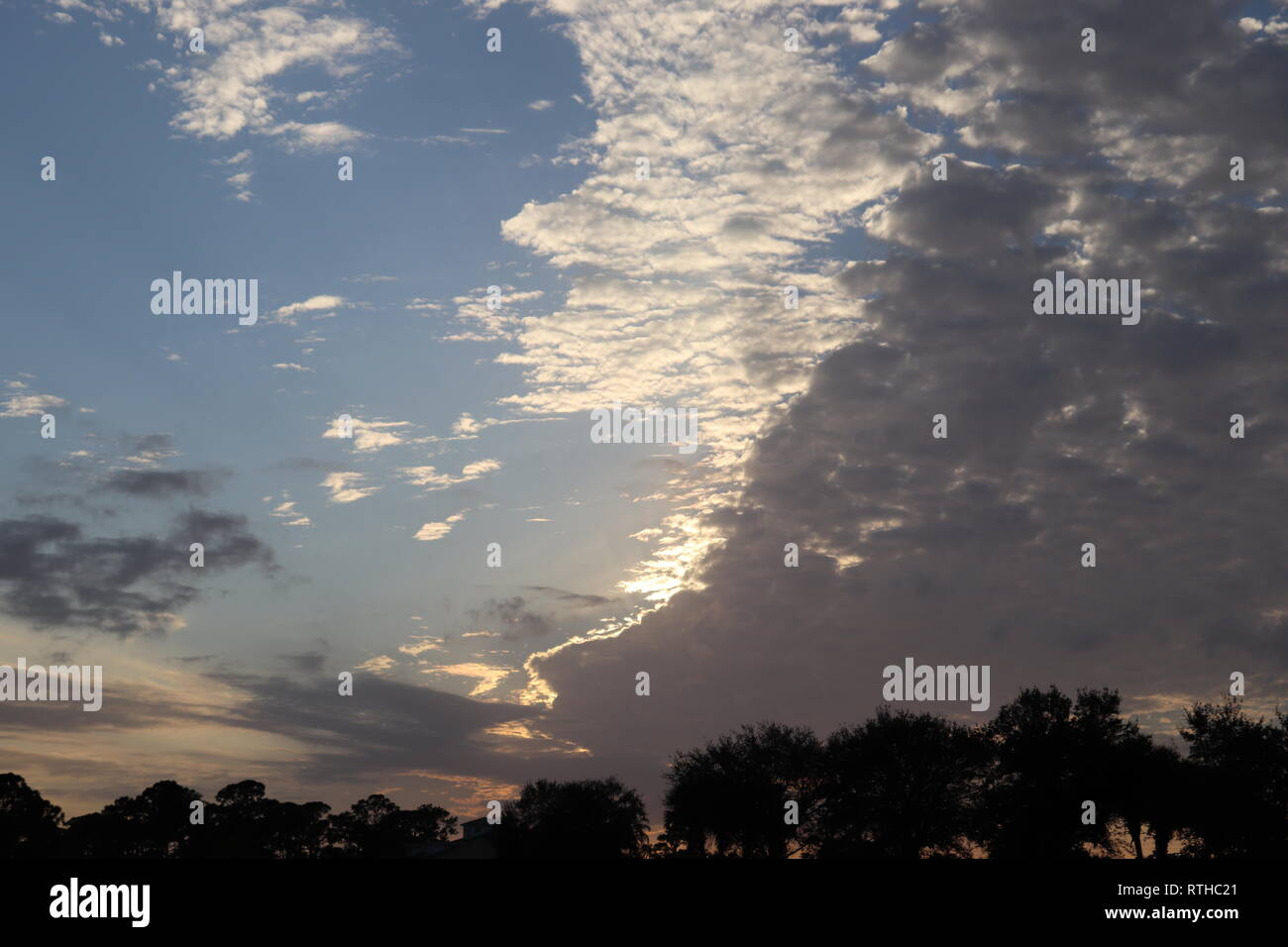 Sky photo hi-res stock photography and images - Alamy