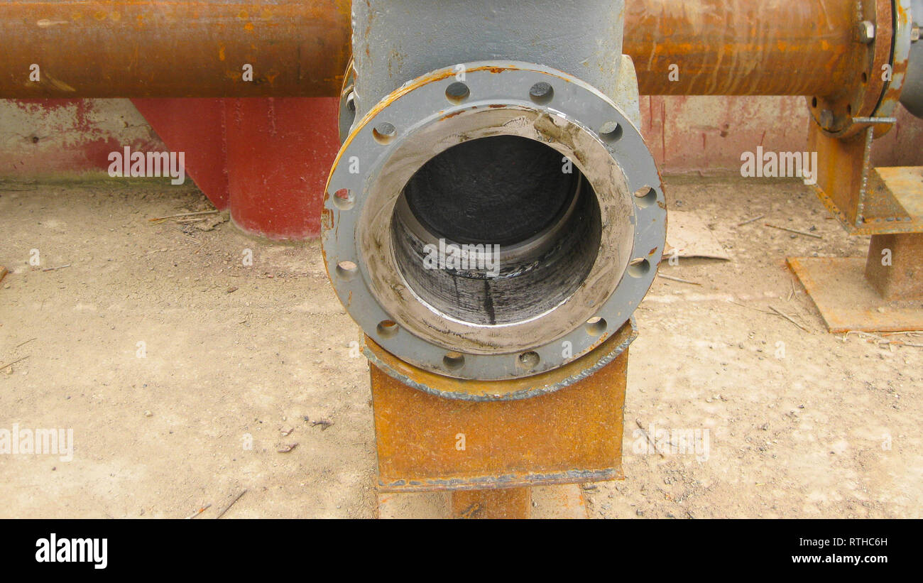 Oil refinery. Equipment for primary oil refining Stock Photo - Alamy
