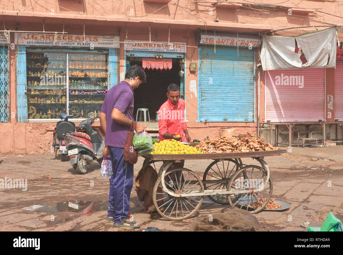 Market in the city of Jodhpur. Rajasthan, India Stock Photo - Alamy