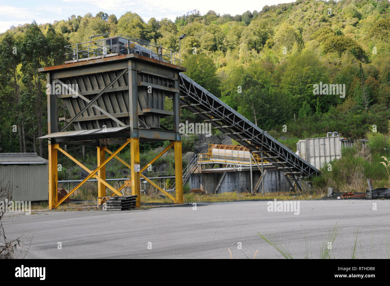 Coal hopper hi-res stock photography and images - Alamy