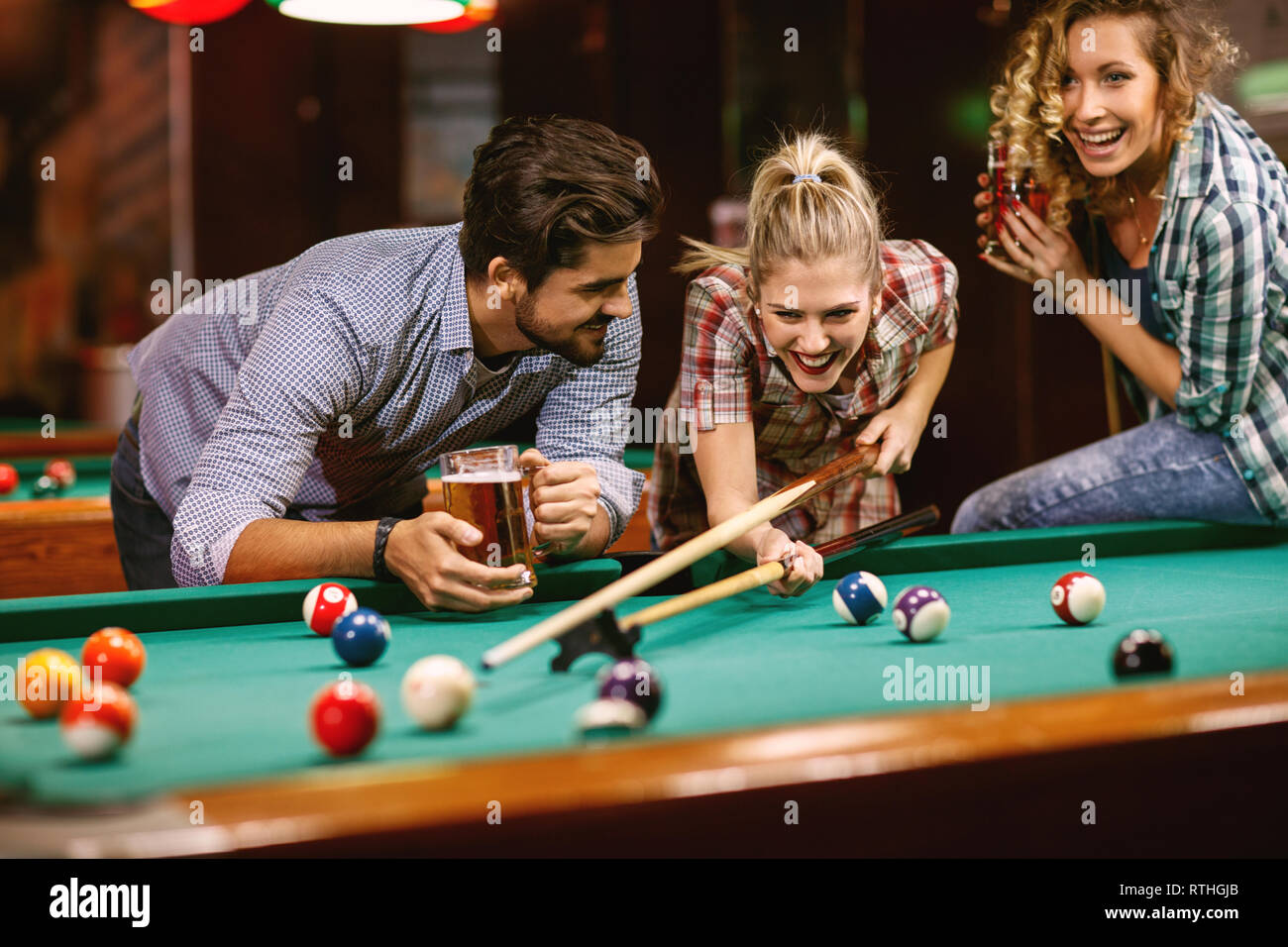 Group young people standing bar hi-res stock photography and images - Alamy