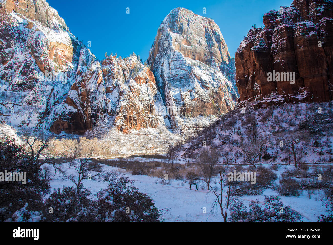The Great White Throne in Zions National Park after a spring snow storm ...