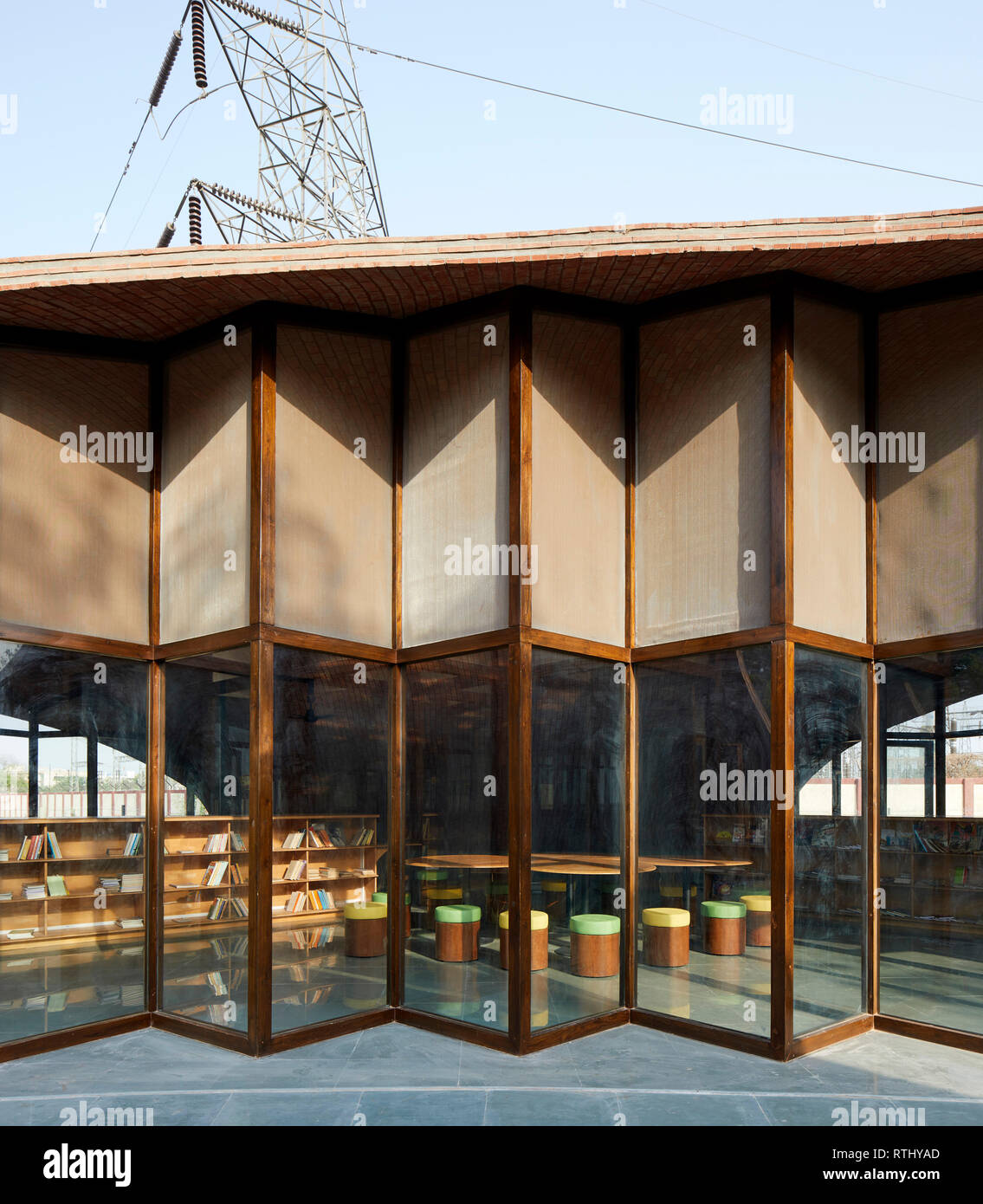 Side view showing window frame. Maya Somaiya Library, Kopargaon ...